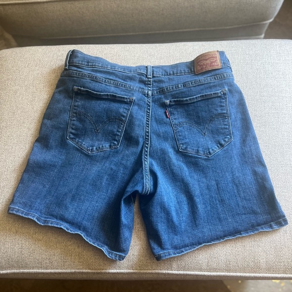 Signature by Levi Strauss | Shorts | Womens Levi Classic Denim Shorts ...